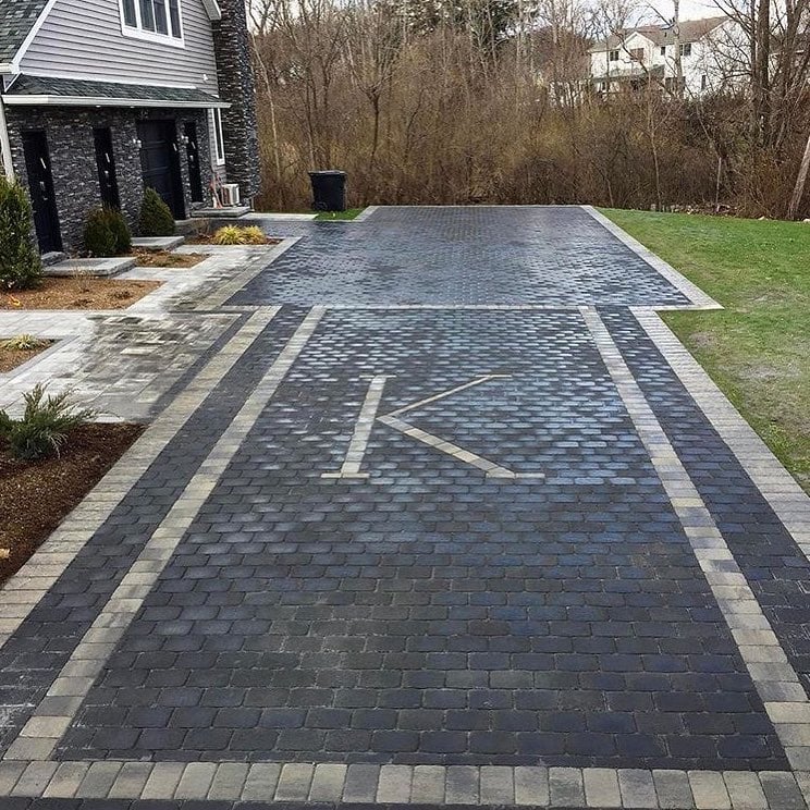 15 One-Of-A-Kind Paver Designs