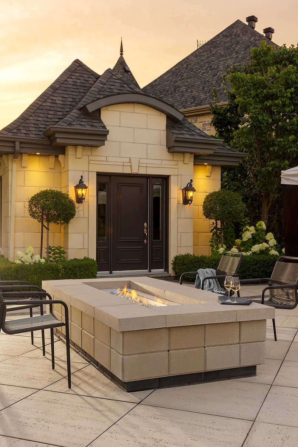 How to build a stone fire pit with pavers | Techo-Bloc