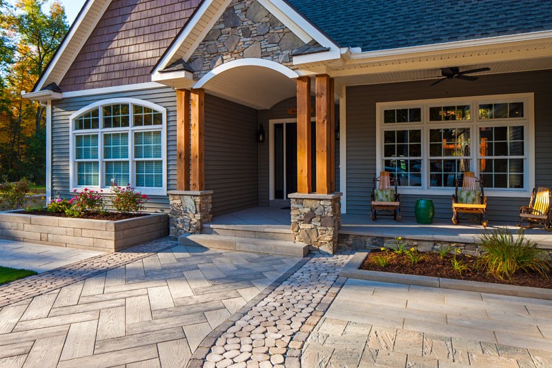 Get a Rustic Country Look in Your Landscape Design