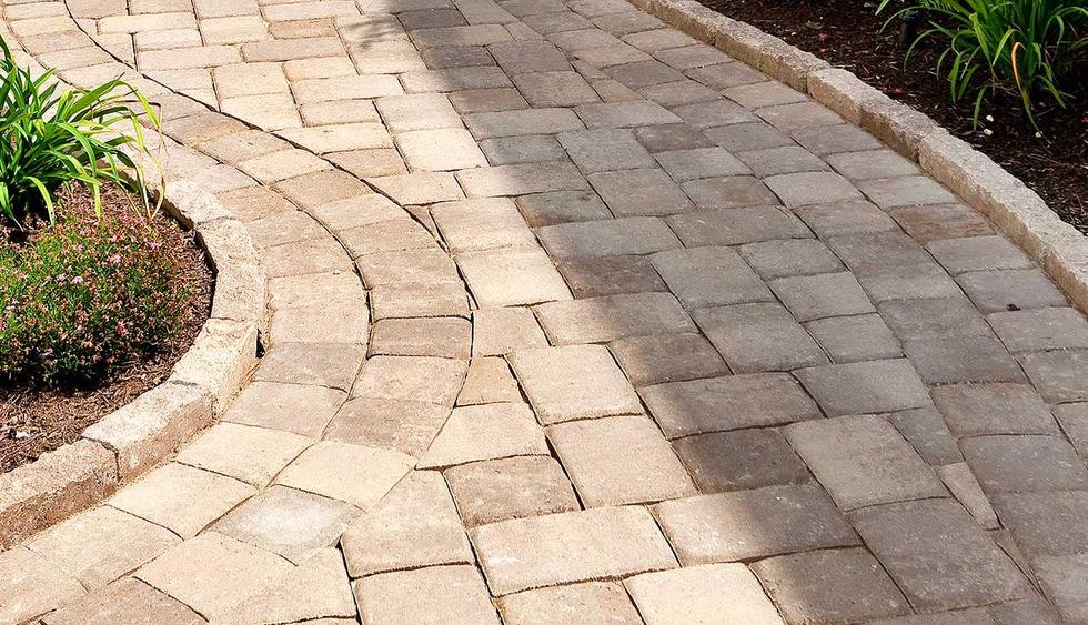 How to Choose the Right Paver Size for Projects
