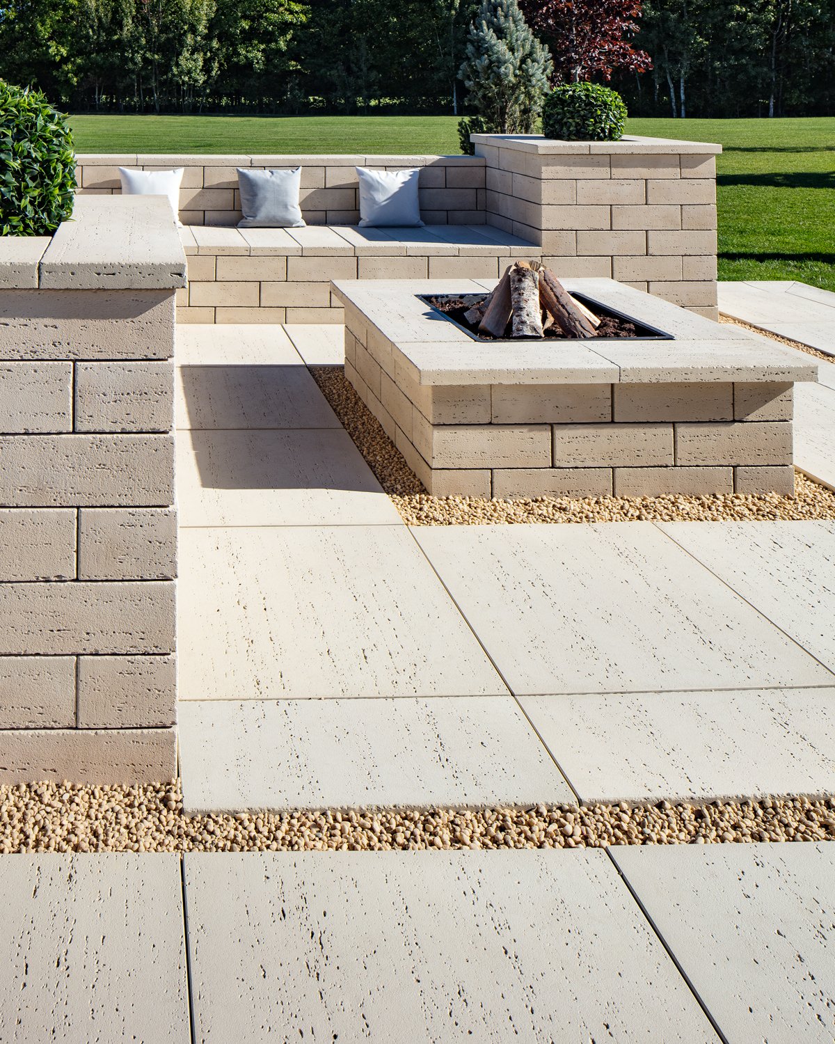 Explore the top 10 backyard couryard ideas | Techo Bloc
